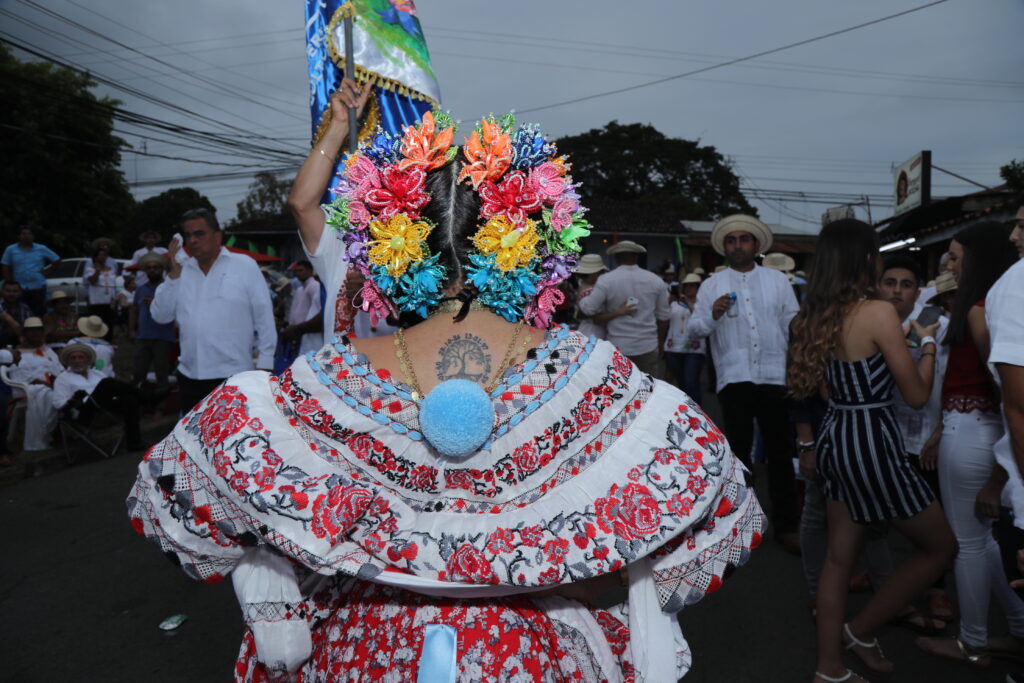 Folkloristas, ya pueden postularse para el Premio Dora Pérez de Zárate ...