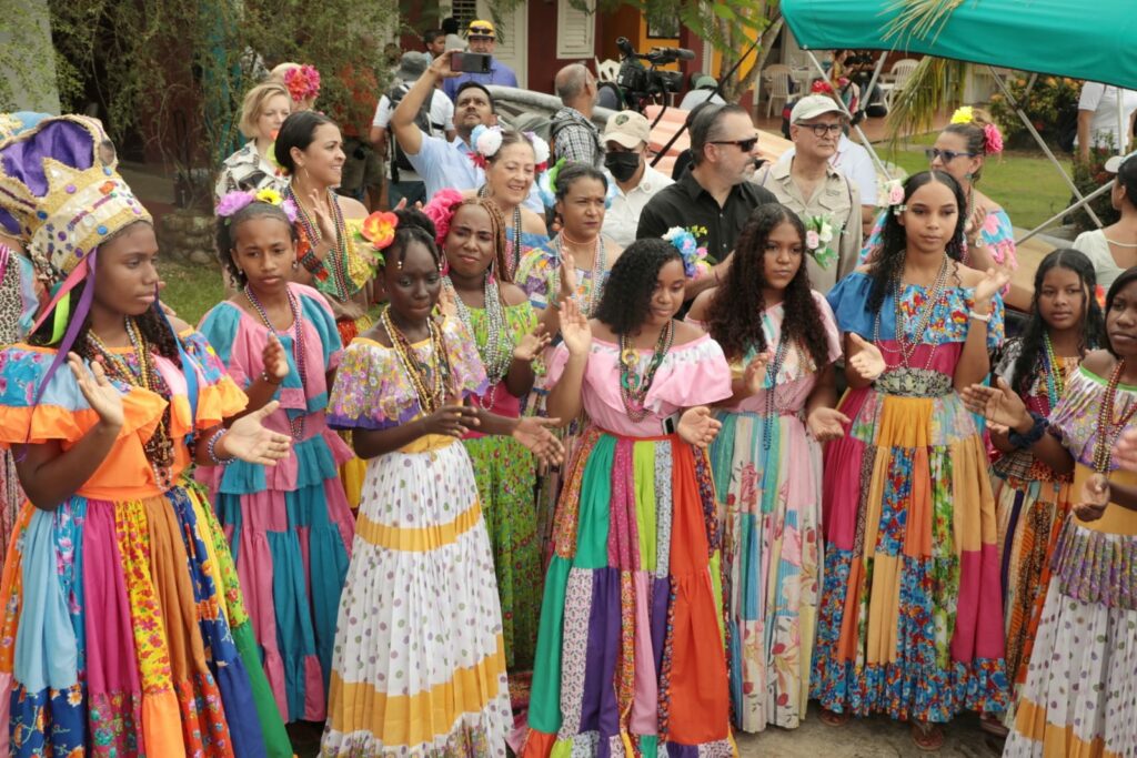Expresiones culturales sobresalen en Festival de Pollera Congo ...