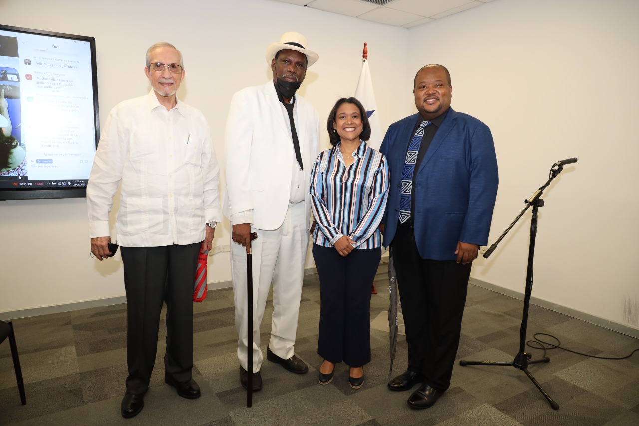 COLONENSES SE ALZAN CON GALARDONES EN EL CONCURSO MANUEL F. ZÁRATE Y ...